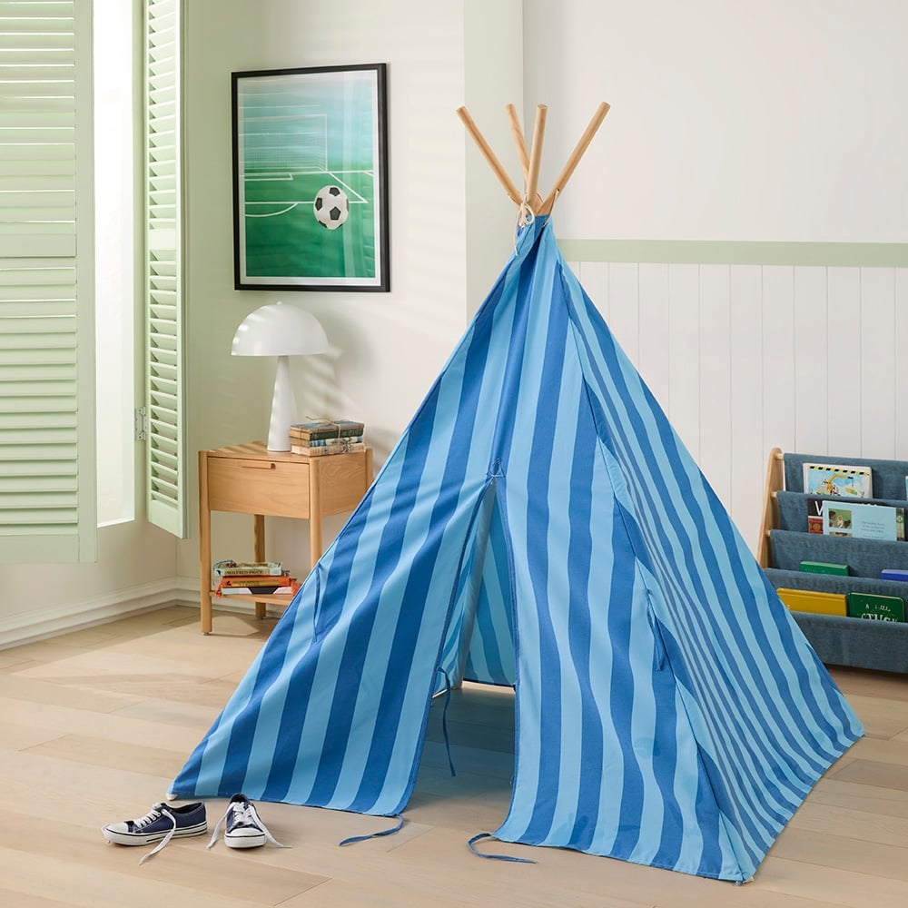 blue tee pee