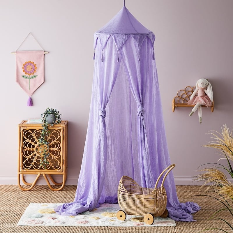 lilac bed canopy