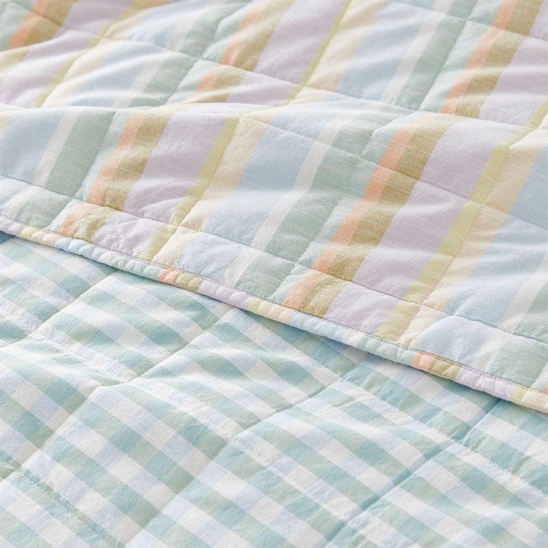 Summer Bedding – How to Update Your Bed For Summer | Adairs