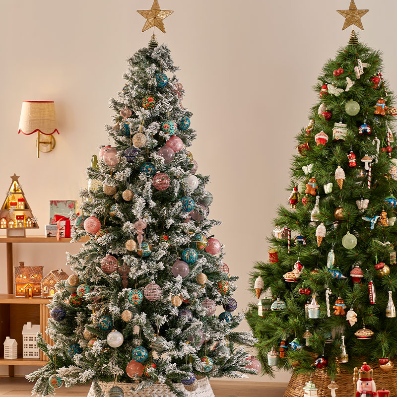 Christmas Decoration Themes | Adairs