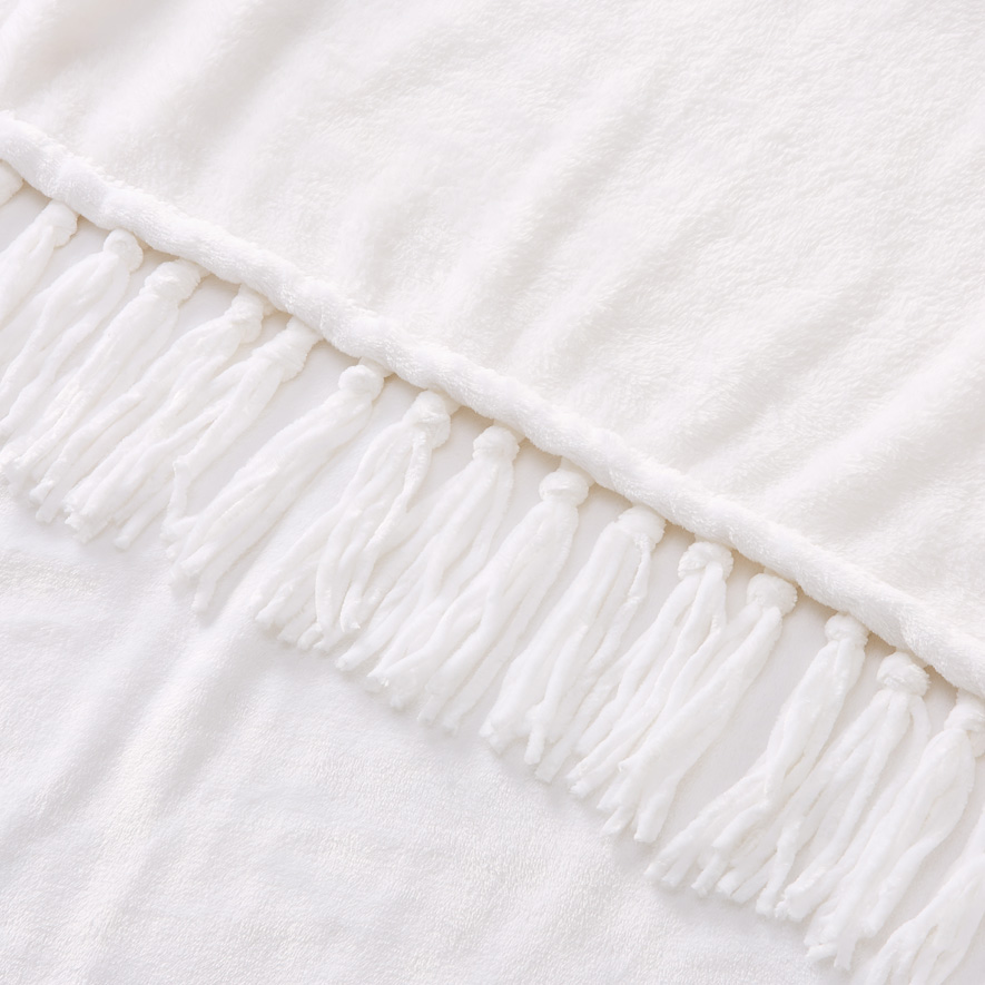 Aspen White Fleece Tassel Throw | Adairs