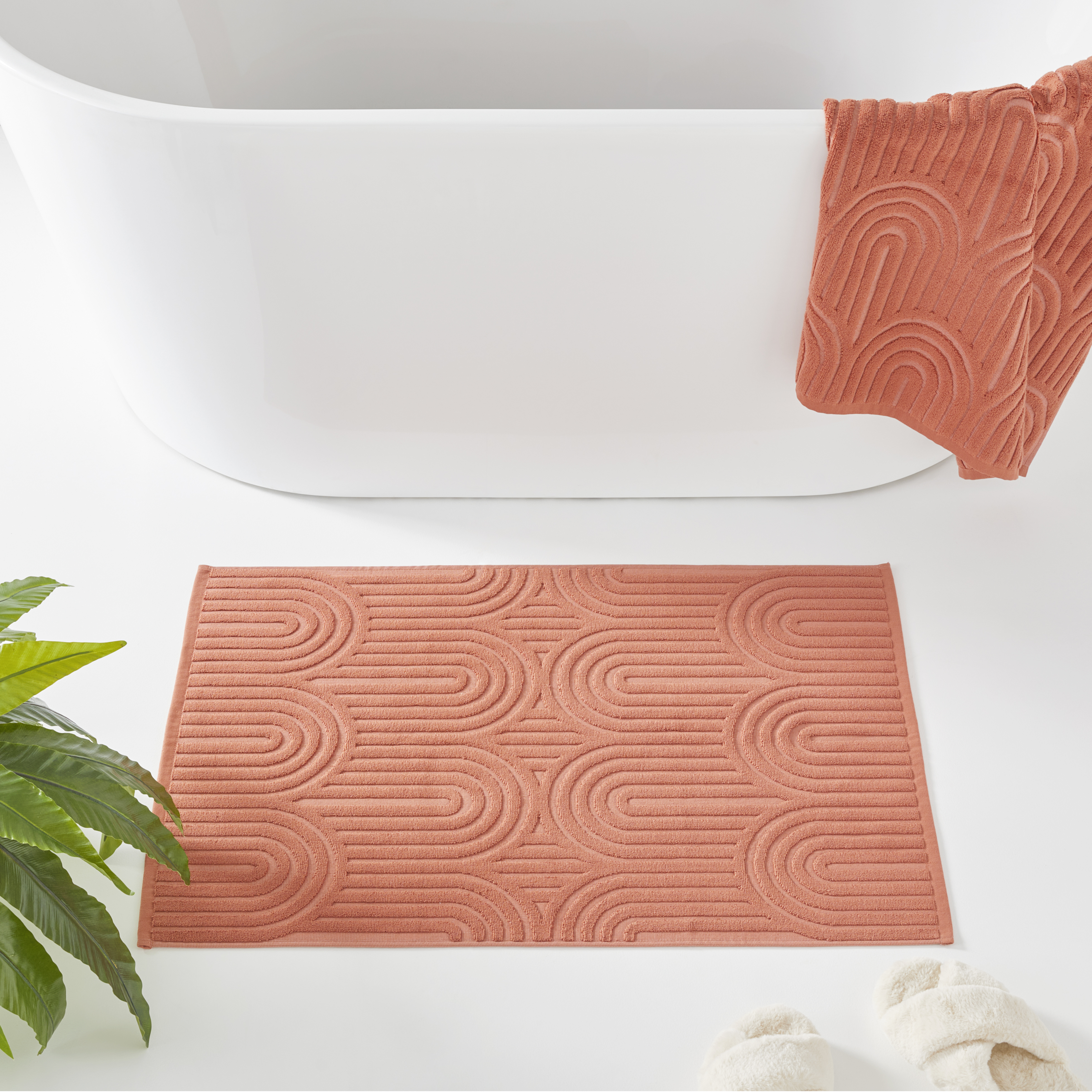 Archie Cinnamon Marle Bath Mat | Adairs