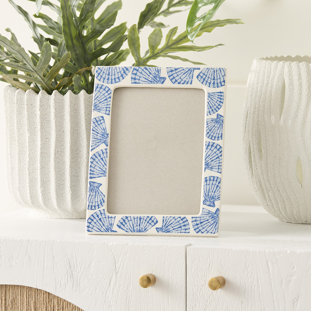 Luna Clam Shell Photo Frame | Adairs