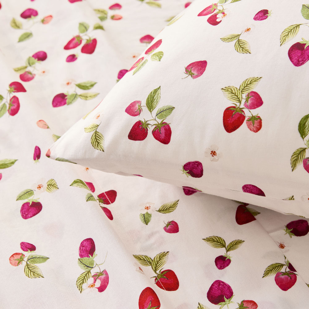 Sweet Dreams Strawberries Red Sheet Set | Adairs
