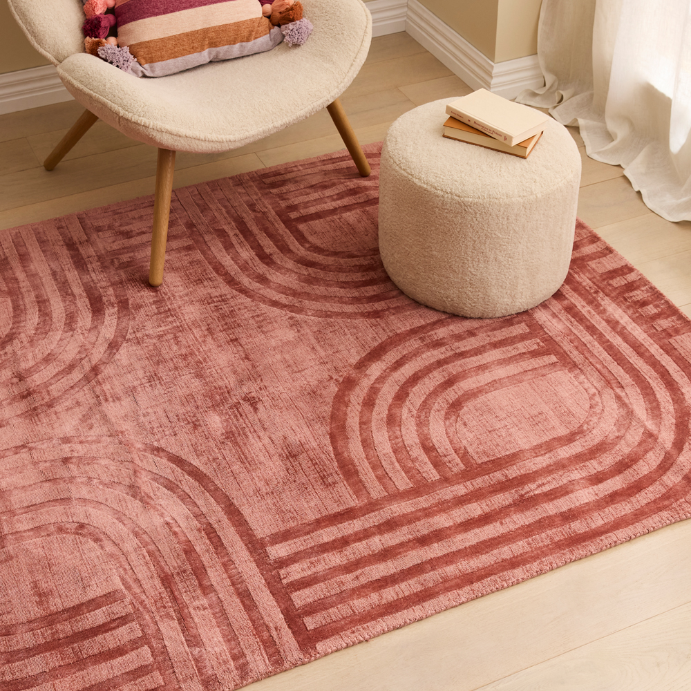 Geraldine Rosa Viscose Rug | Adairs