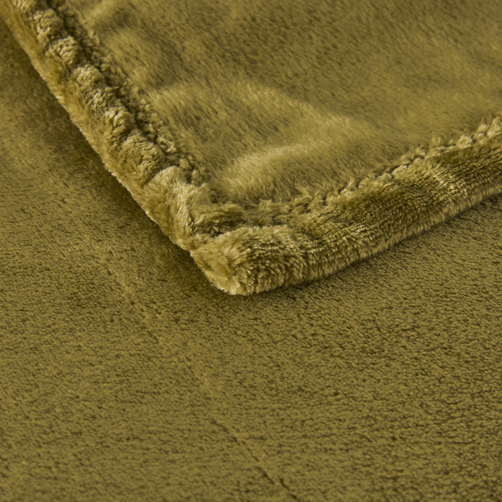 Aspen Moss Fleece Blanket | Adairs