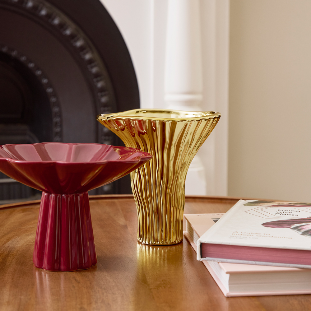 Venus Gold Vase | Adairs