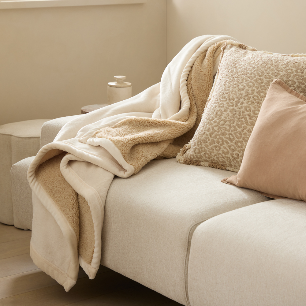 Sherpa Pebble Throw | Adairs