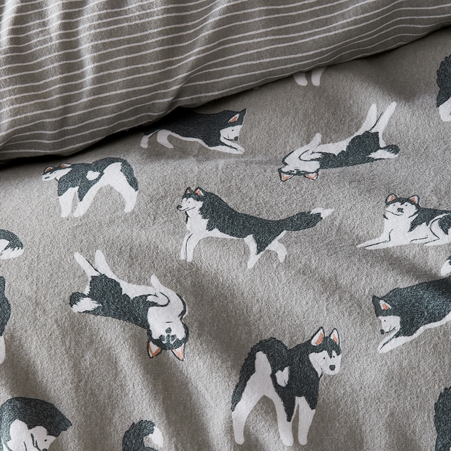 Printed Flannelette Silver Husky Quilt Cover Set | Adairs