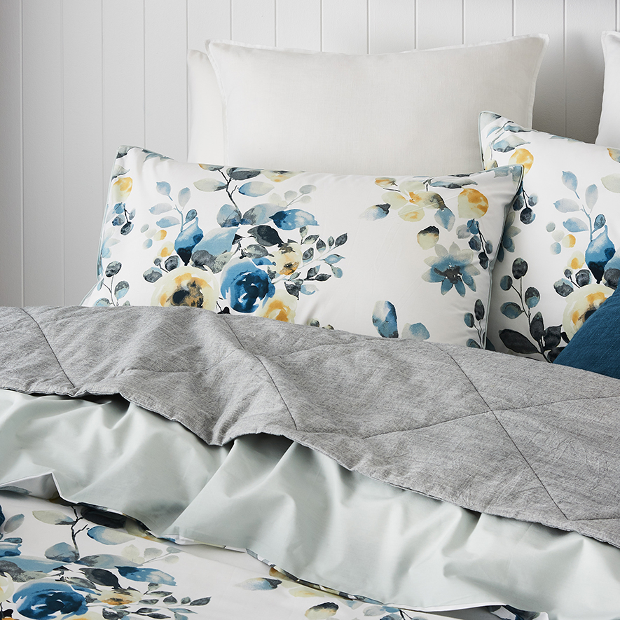 Metro - Bloom Quilt Cover Set | Adairs