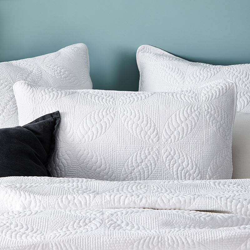 Ava Quilted Snow Quilt Cover Adairs